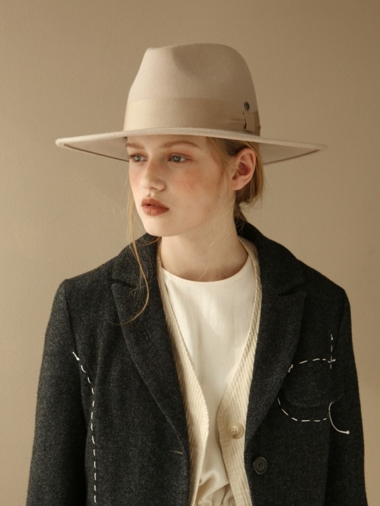 Wide wool felt -Ivory - 하고