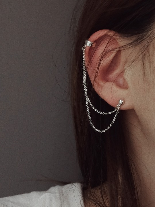 Two chain connected earcuff - HAGO(하고)