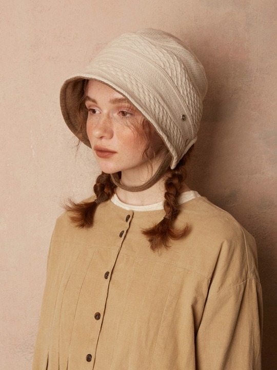 Jane bonnet & snap button strap - Ivory - HAGO(하고)
