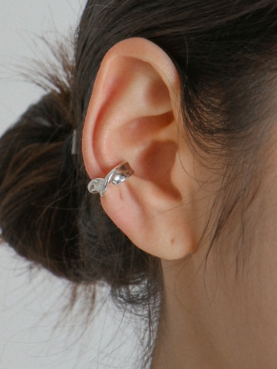 Bold Twist Silver Ear Cuff Ie161 [Silver] - HAGO(하고)