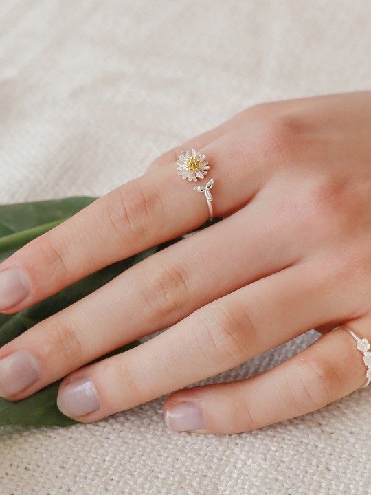 [이호정 윤서아 착용] daisy ring - HAGO(하고)
