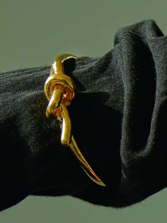 Knotted Bangle - HAGO(하고)