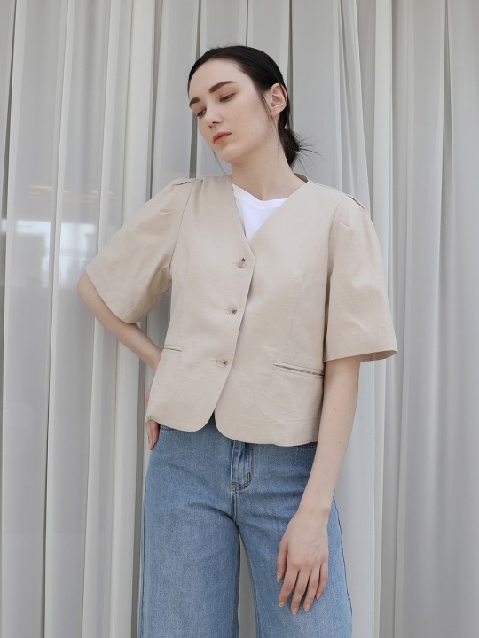Collarless crop jacket_Beige - HAGO(하고)