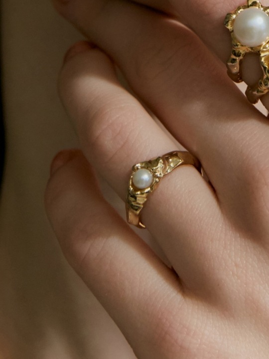 Silver pearl wave ring - HAGO(하고)