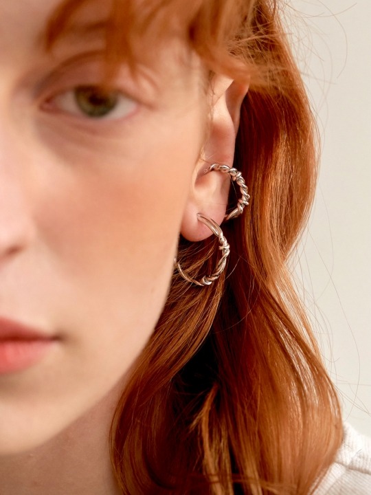 [장도연 착용] Twisted Stem Earcuff (3color) - HAGO(하고)