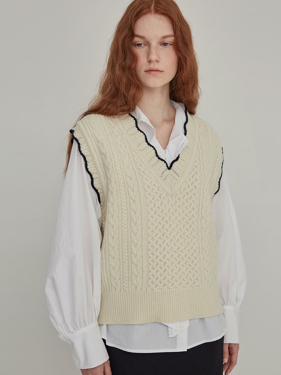 Wave cable knit vest - Ivory - HAGO(하고)