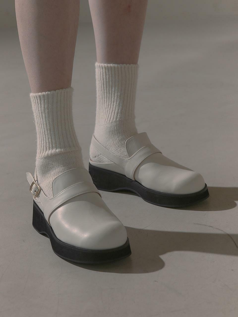 VERSATILE ROUND CLOG_IVORY - 하고