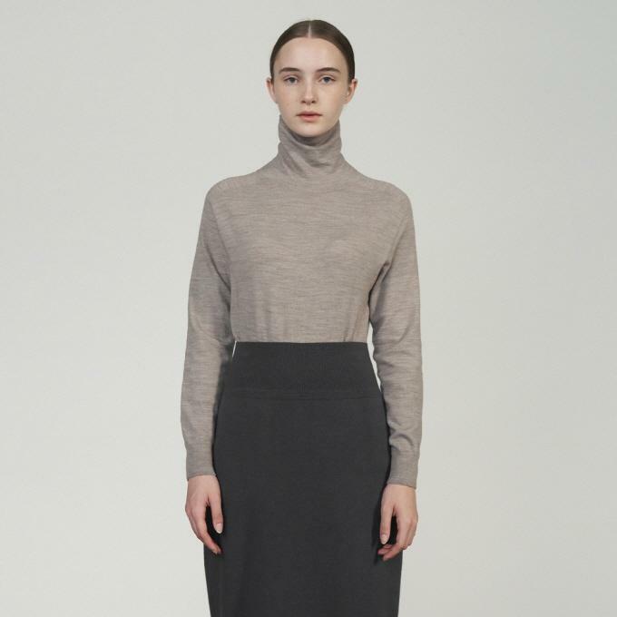BACK BUTTON NECK WHOLEGARMENT KNIT TOP - HAGO(하고)
