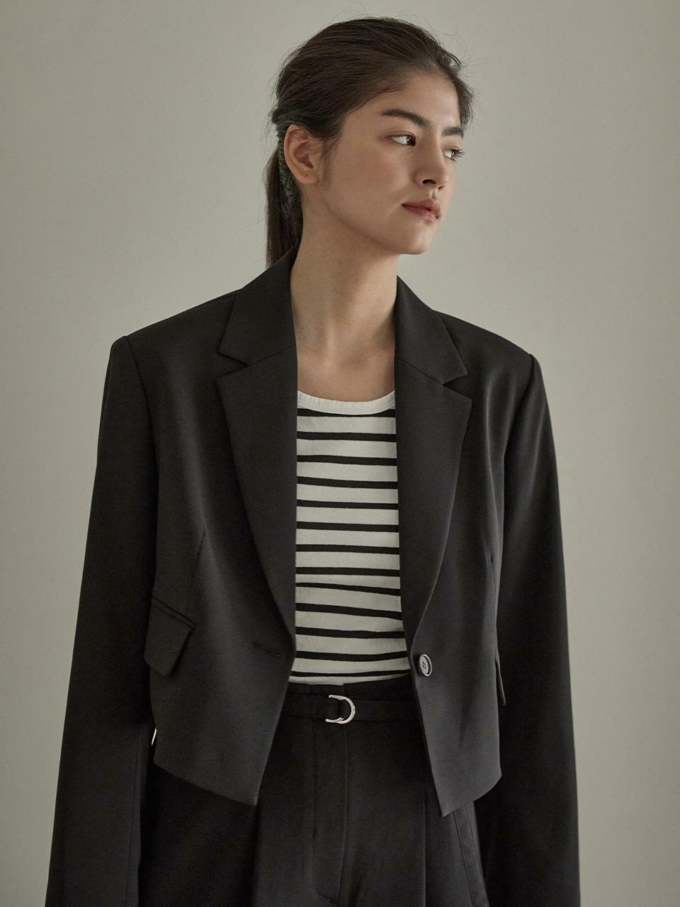 Cameron Crop Jacket_Black - 하고