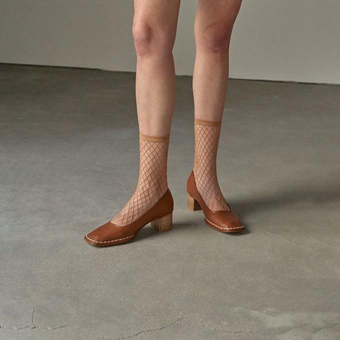 50mm Freja Hand Stitch Pumps (Brown) - HAGO(하고)