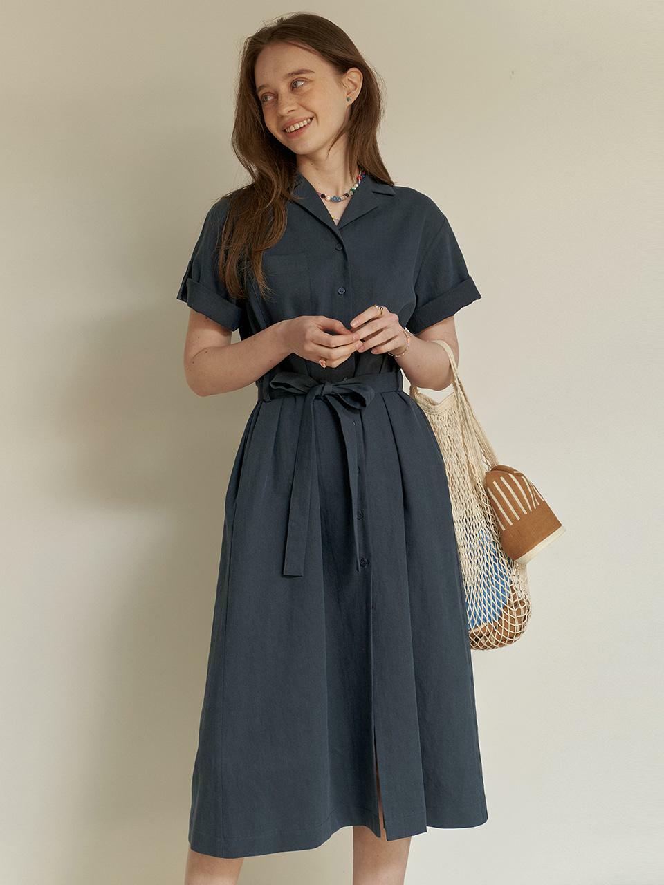 A OPEN COLLAR LINEN DRESS_NAVY - 하고(HAGO)