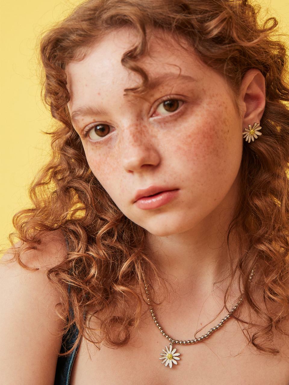 Daisy Ball Necklace - 하고