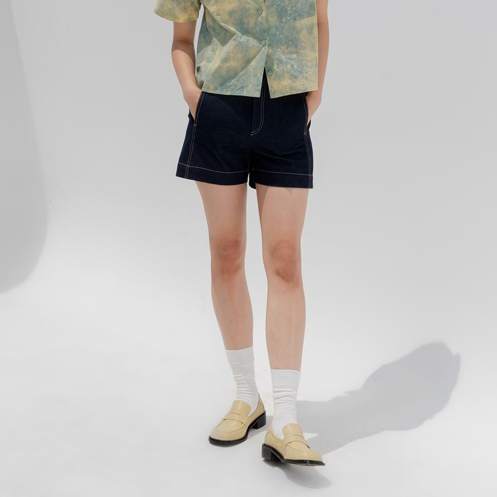 Side seam forward denim shorts - 하고