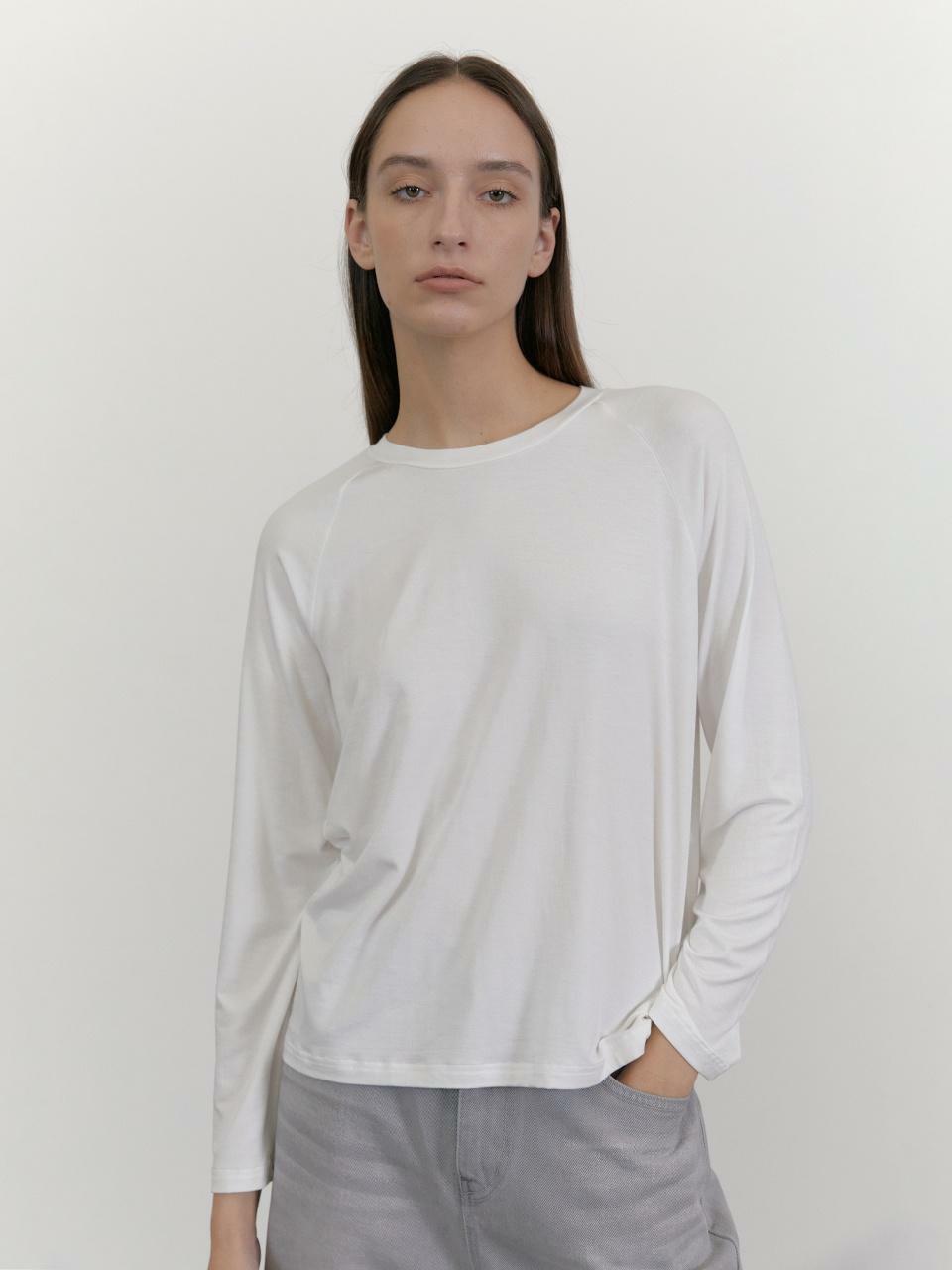 Raglan sleeves tee _ White - HAGO(하고)