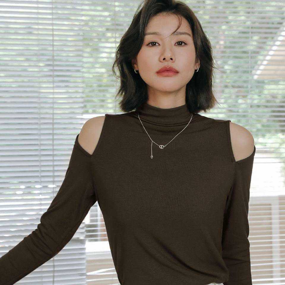 LS Half Turtle Neck Off-the- Shoulder Knit Tee_Brown - HAGO(하고)