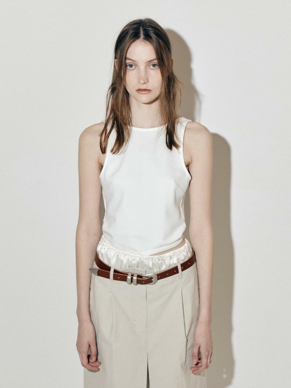 CURVED SLEEVELESS, WHITE - HAGO(하고)