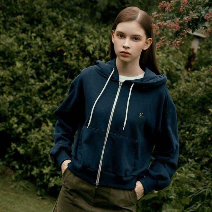 ANC SIGNATURE CROP HOOD ZIP-UP_NAVY - HAGO(하고)