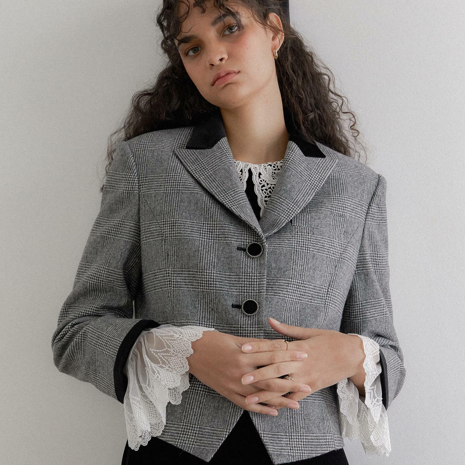 Houndstooth Velvet Two-tone Short Blazer - 하고