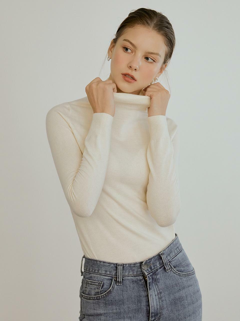 Basic slim-fit turtleneck (ivory) - HAGO(하고)