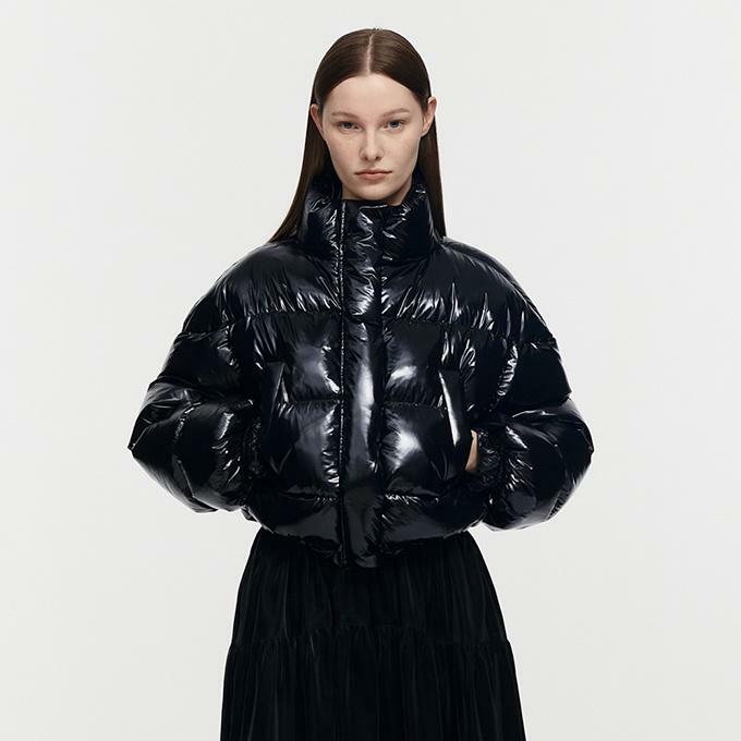 GLOSSY PADDING JACKET (BLACK) - 하고(HAGO)