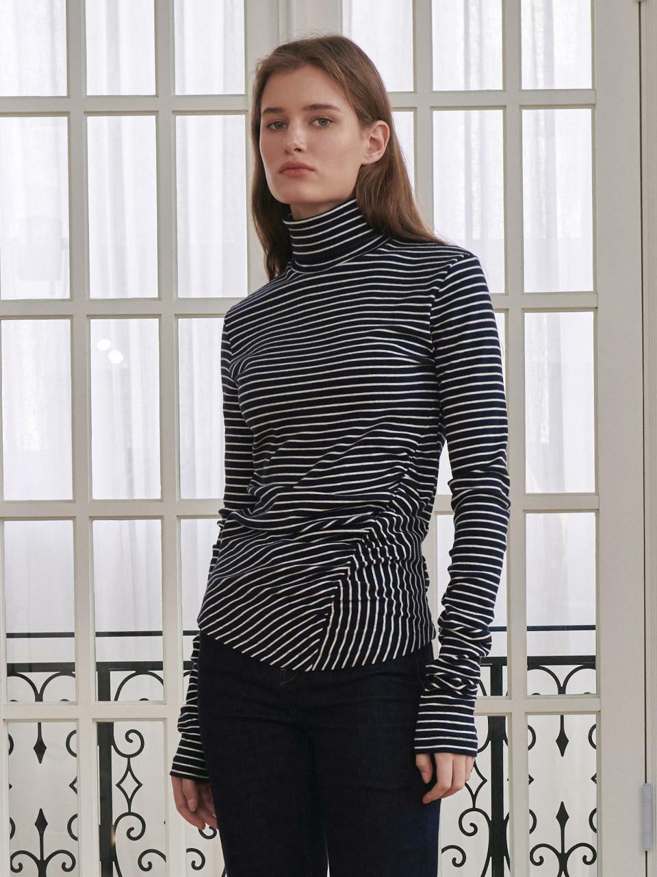Stripe Side Shirring Turtleneck T-Shirt - Navy - HAGO(하고)