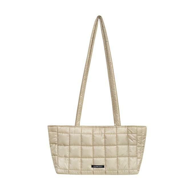 2-WAY SQUARE QUILTING PADDING BAG, BEIGE - 하고(HAGO)