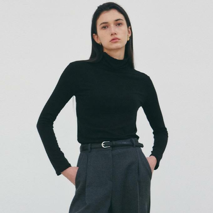 NICOLE SLIM TURTLENECK TOP_BLACK - HAGO(하고)
