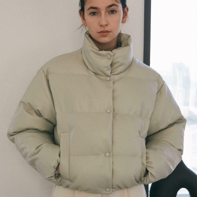 HIGH NECK LEATHER SHORT PADDING_SAND BEIGE - HAGO(하고)