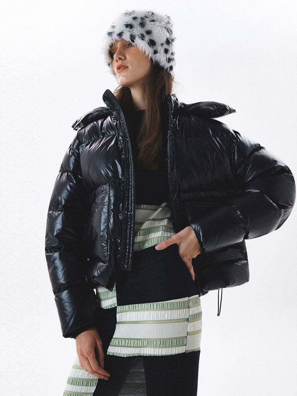 HOOD SHORT PUFFER JACKET [BLACK] - 하고(HAGO)