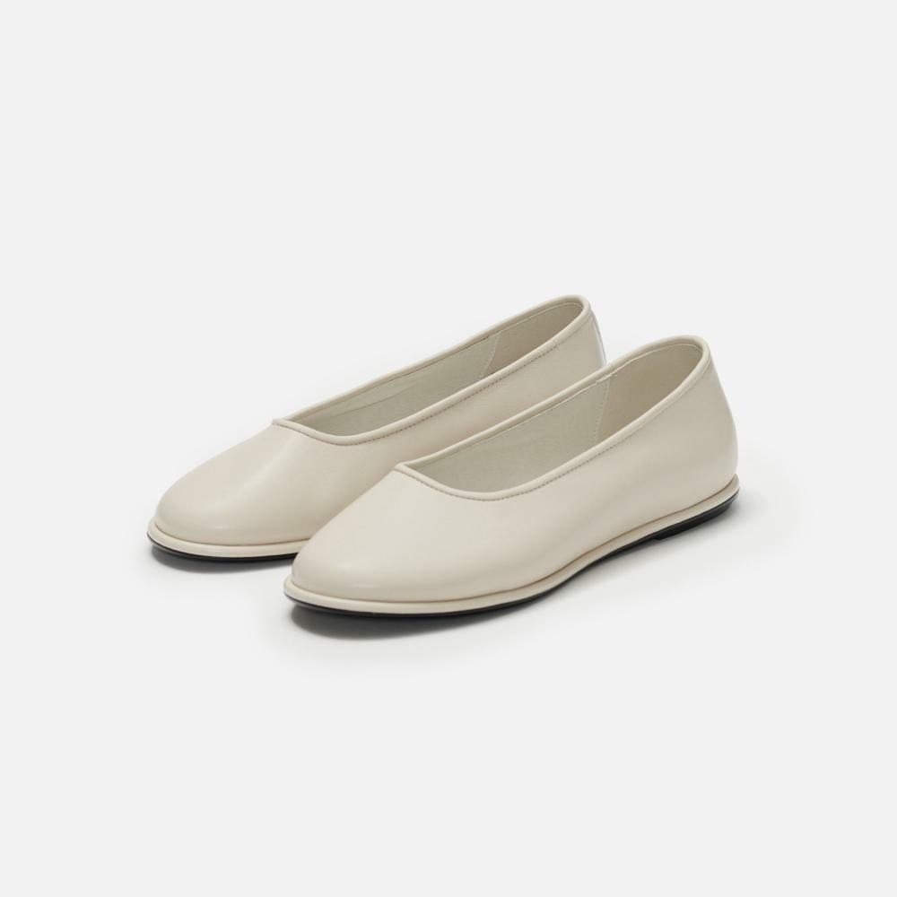 Danghye flat shoes Ivory - HAGO(하고)