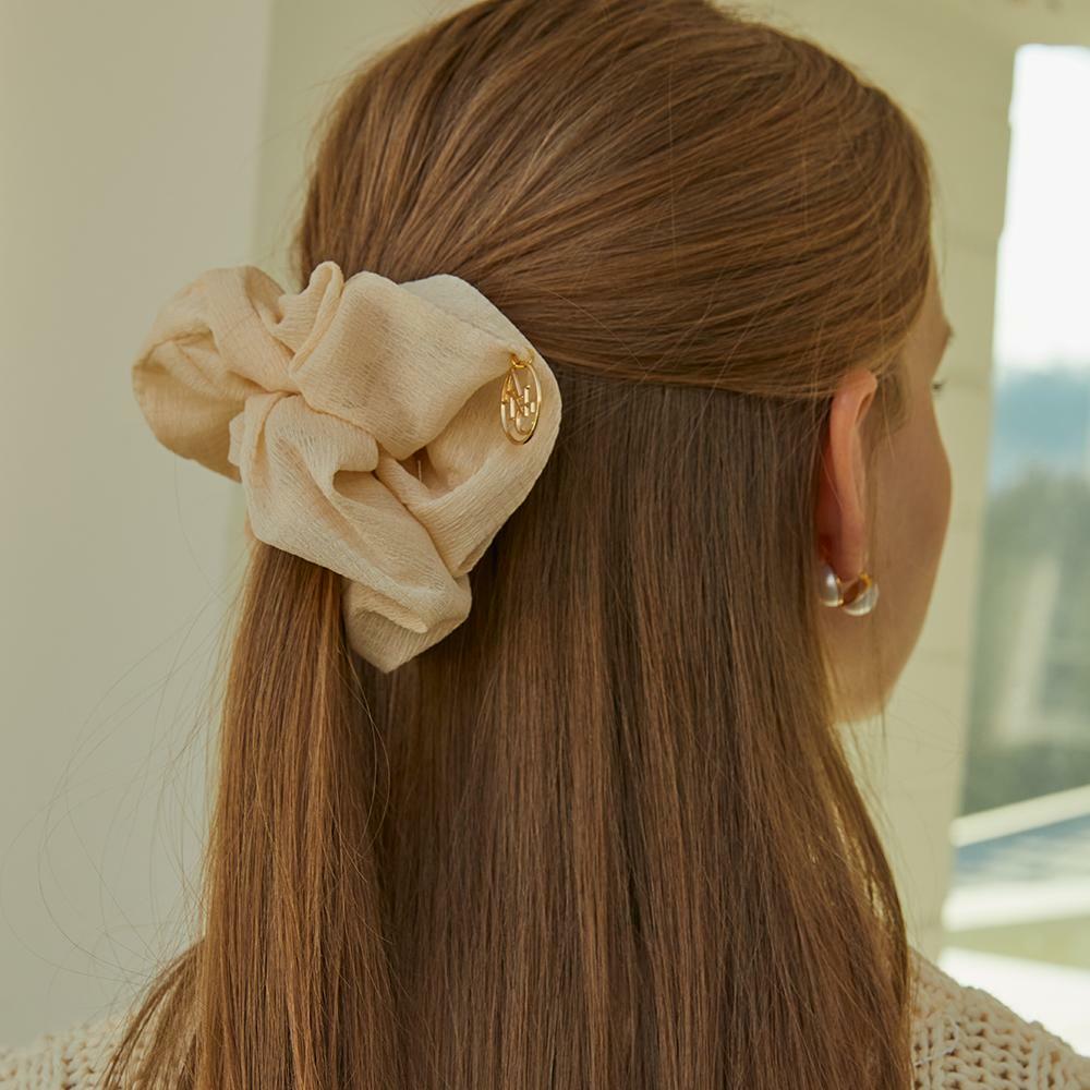 ANC BIG GOLD SCRUNCHIE_BEIGE - HAGO(하고)