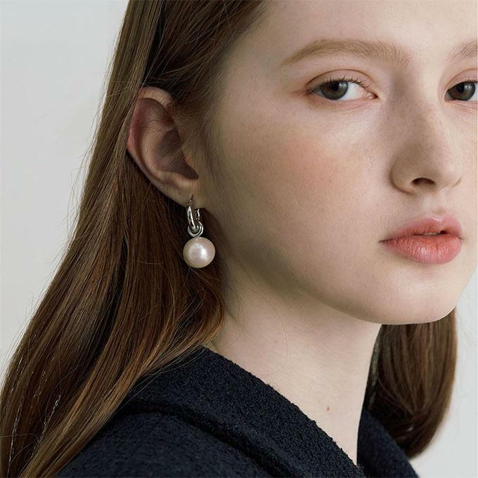 Bold pearl ring earring - 2color - 하고(HAGO)