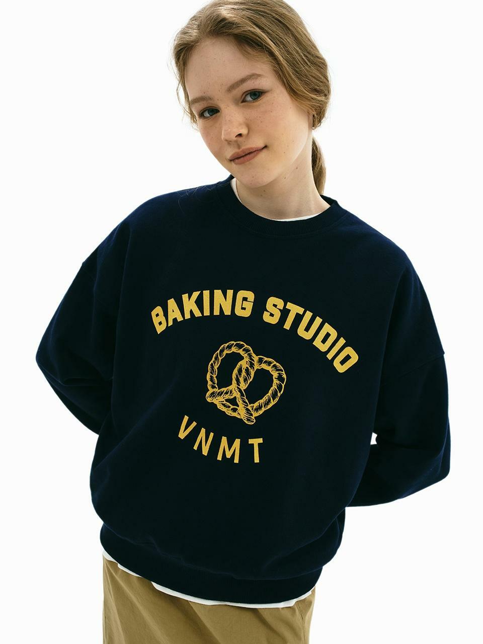 Baking studio sweatshirt_navy - HAGO(하고)
