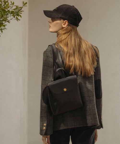 Adeline classic backpack_Black - HAGO(하고)