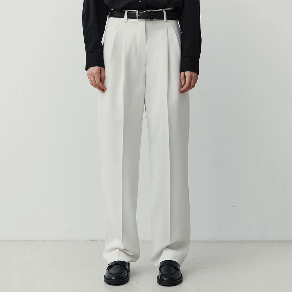RELAXED FIT TWO TUCK PANTS - IVORY - HAGO(하고)