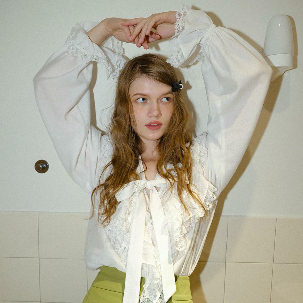 DD_Princess lace ribbon blouse - 하고