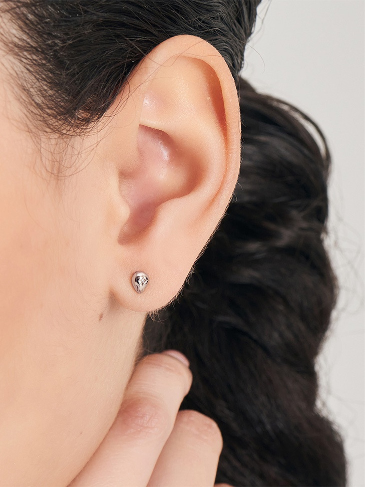 [4월18일출고]조약돌 925 실버 스터드 귀걸이E043-05H - HAGO(하고)