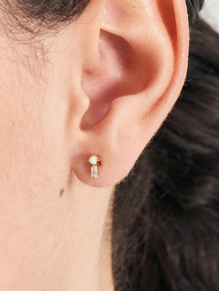 오팔 925 실버 한쪽 피어싱 E047-03G - HAGO(하고)