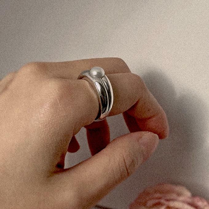 Moon Pearl Ring - HAGO(하고)