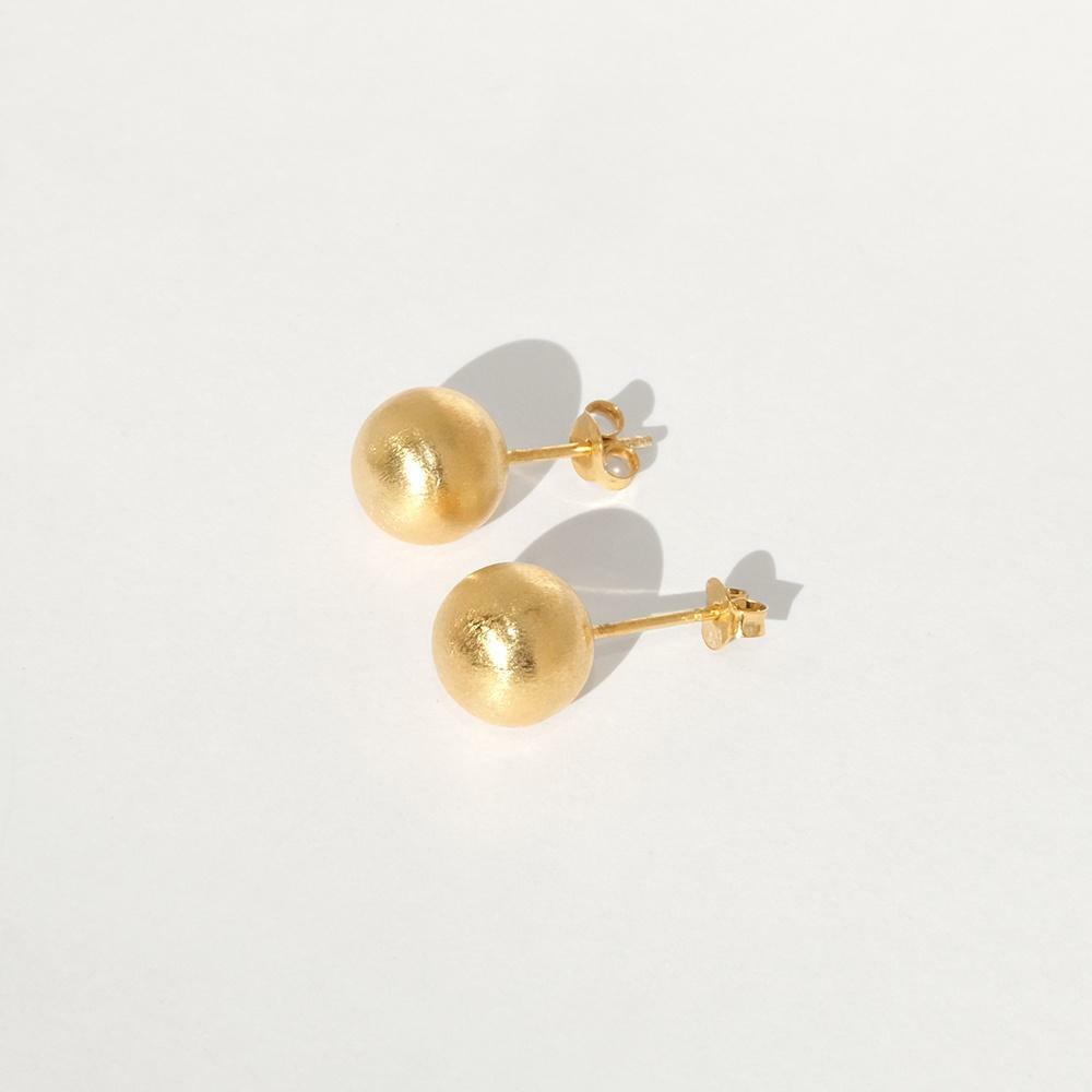 Matt Ball Earring - Gold (silver925) - 하고(HAGO)