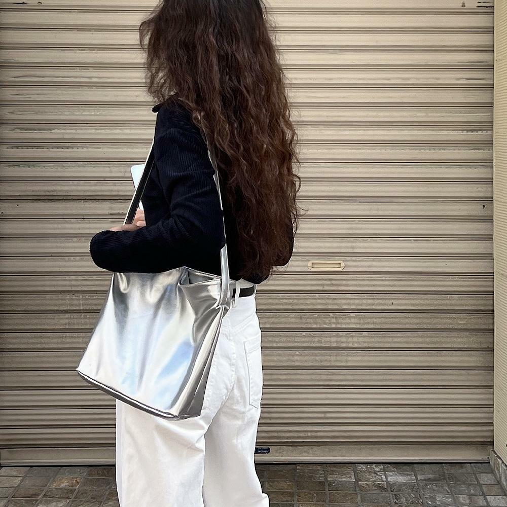 Off Bag (Silver) - 하고(HAGO)