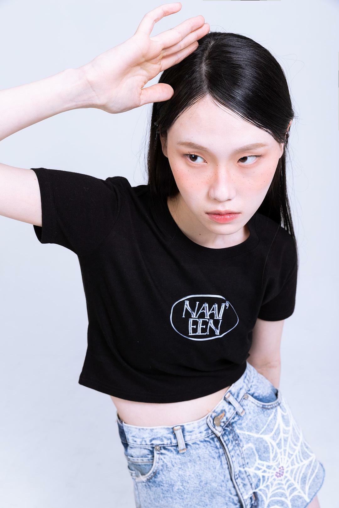 Naai'een Logo Crop T-Shirt - HAGO(하고)