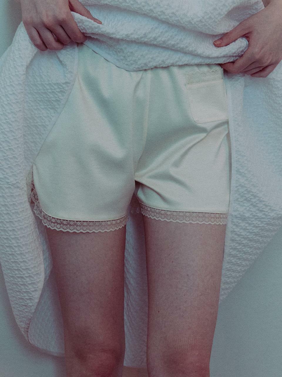Ivory Marie Short Pants - 하고