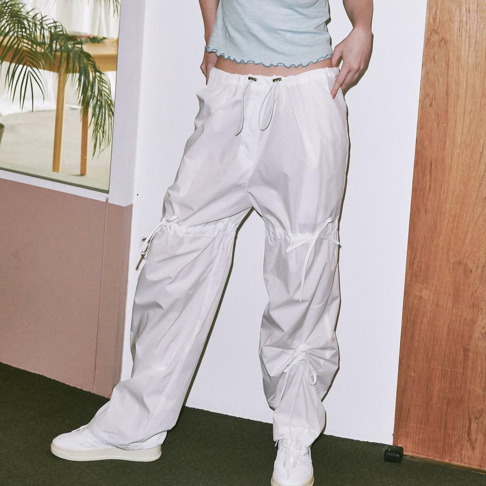 RIBBON STRING PARACHUTE PANTS WHITE - HAGO(하고)