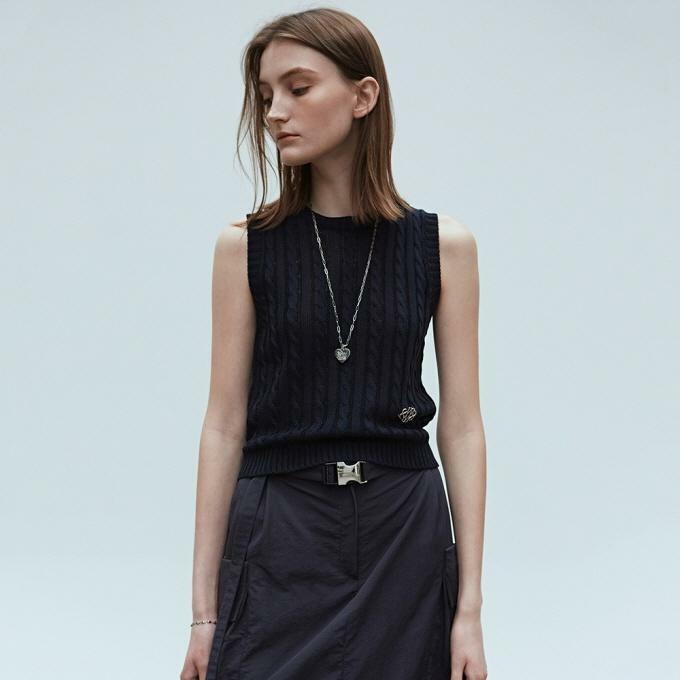 NICOLE CABLE TOP SLEEVELESS_NAVY - 하고