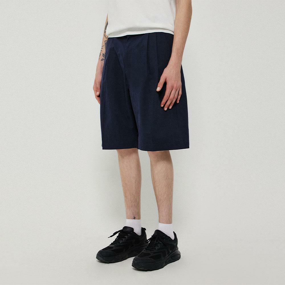 BERMUDA PLEATS PANTS_NAVY - 하고(HAGO)
