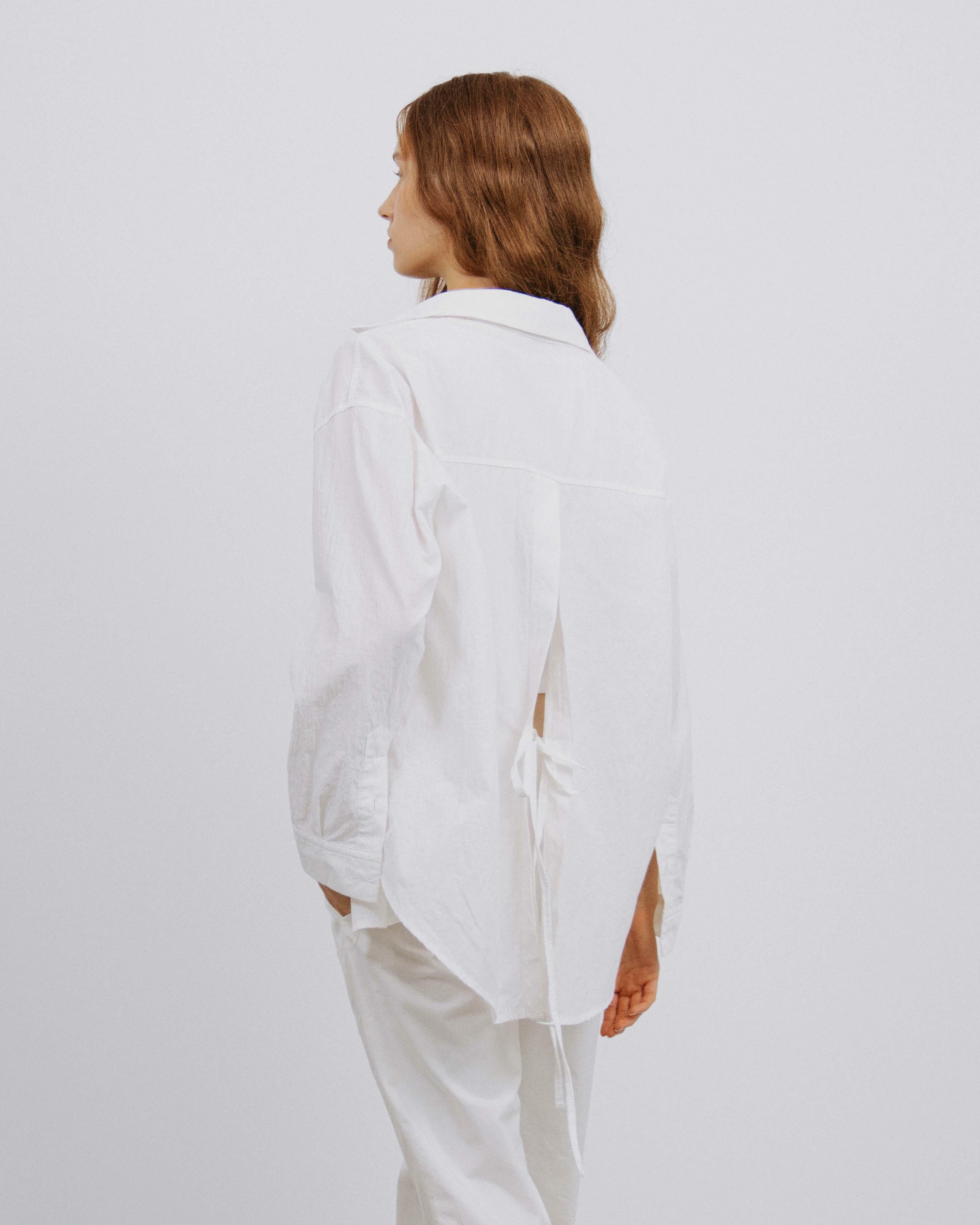 BACK SLIT SHIRT - 하고(HAGO)
