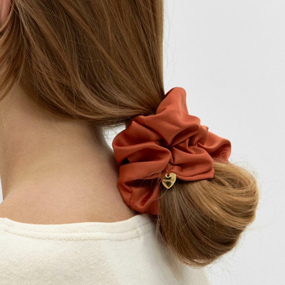 heart charm scrunchie - orange - HAGO(하고)