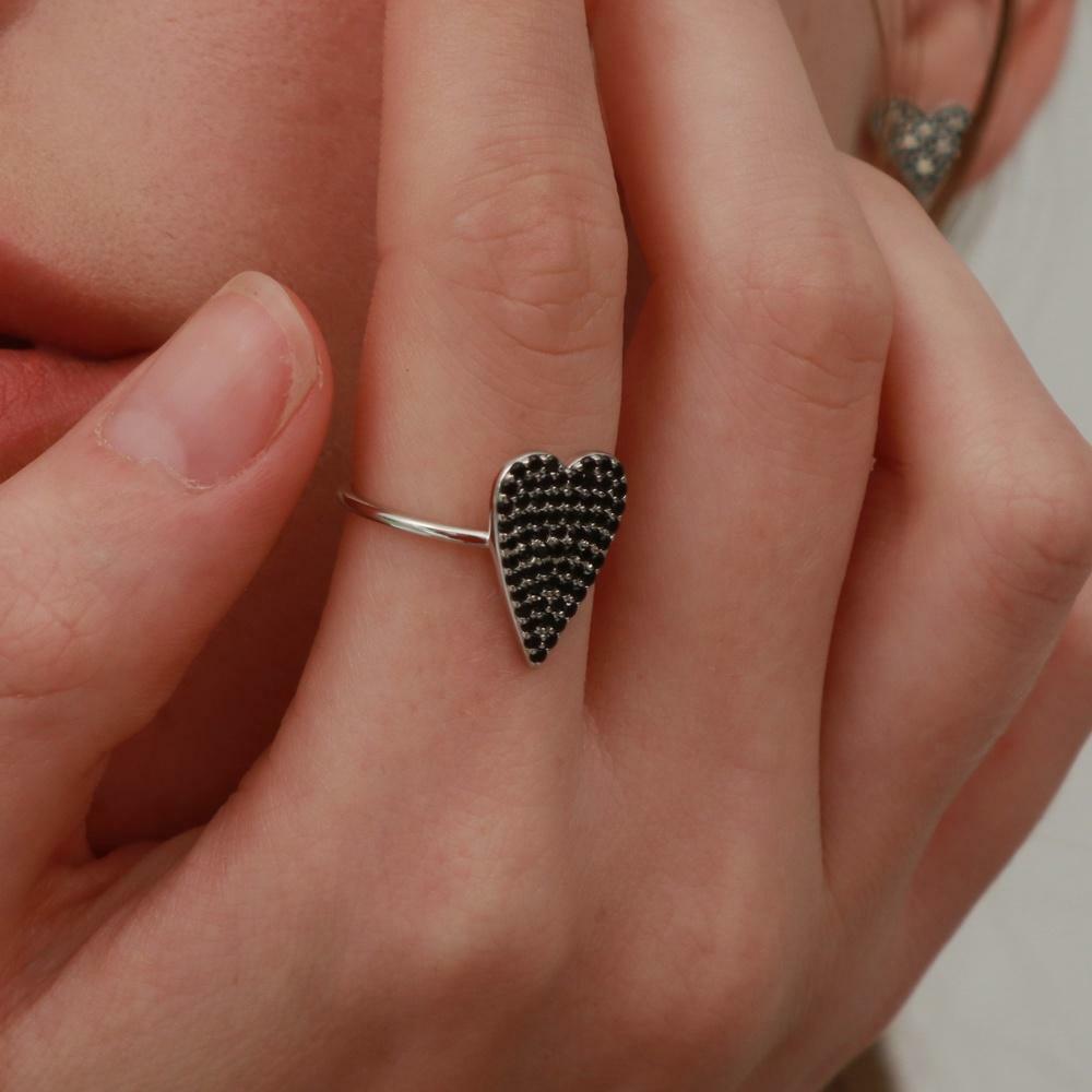 black spinel heart ring - HAGO(하고)