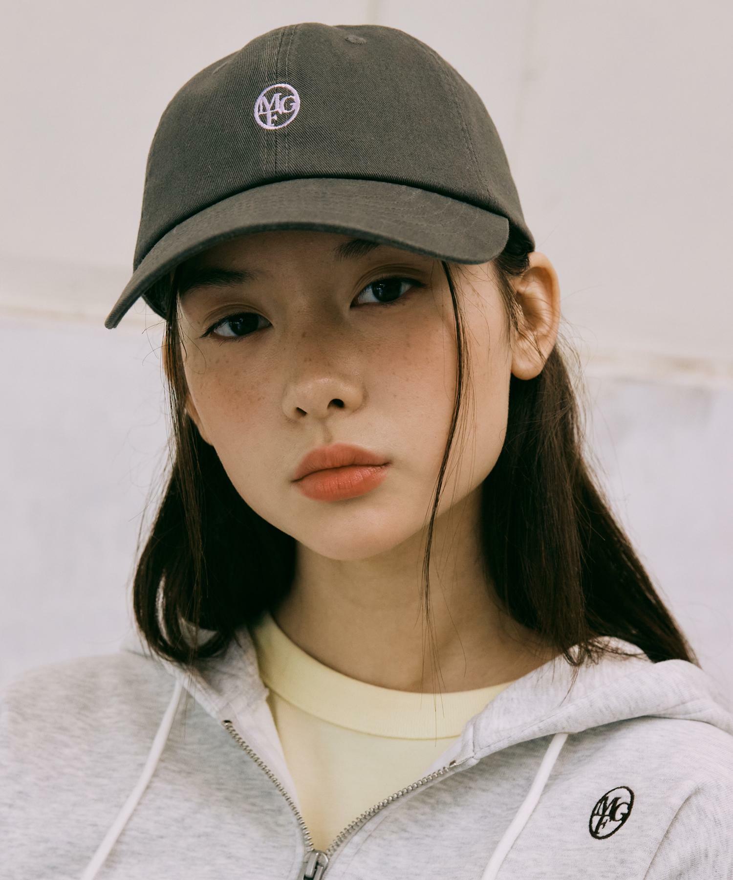 CIRCLE LOGO EMBROIDERY CAP charcoal - 하고(HAGO)